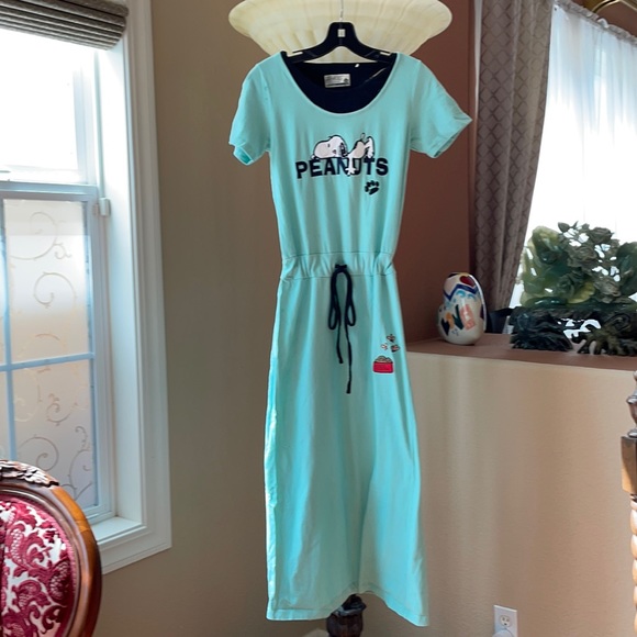 Peanuts | Dresses | Super Cute Snoopy Dress | Poshmark